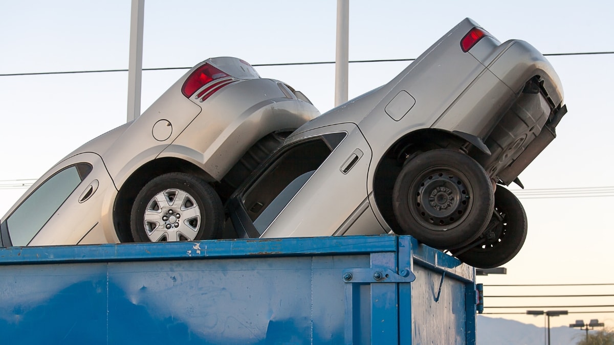 10 Signs it is Time to Junk Your Car! - EZ CleanUp